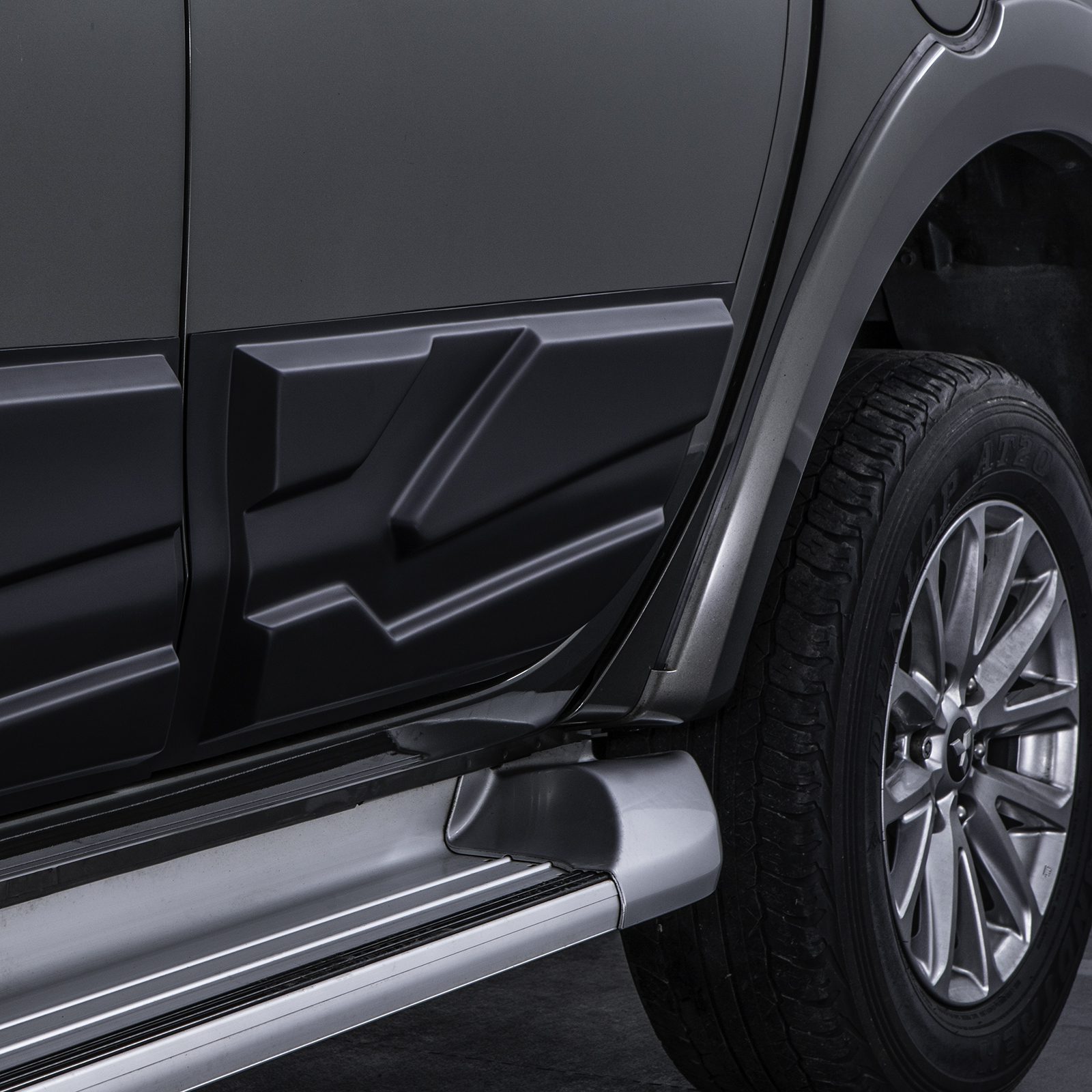 Mitsubishi L200 Triton 15-23 Large Matte Black Body Cladding Door Kit | TTM